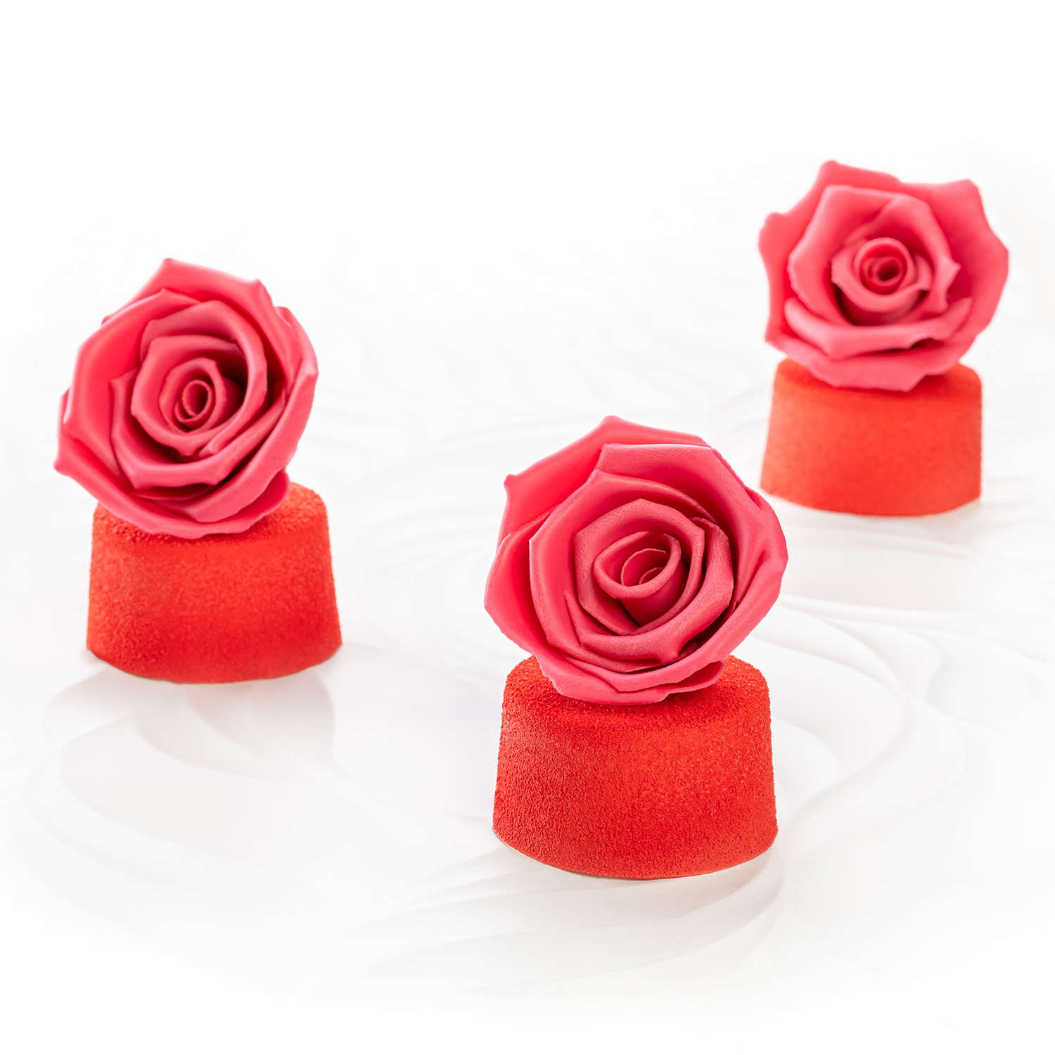 Chocolate Maxi Roses - Barbara Luijckx - Chocolate decoration manufacturer